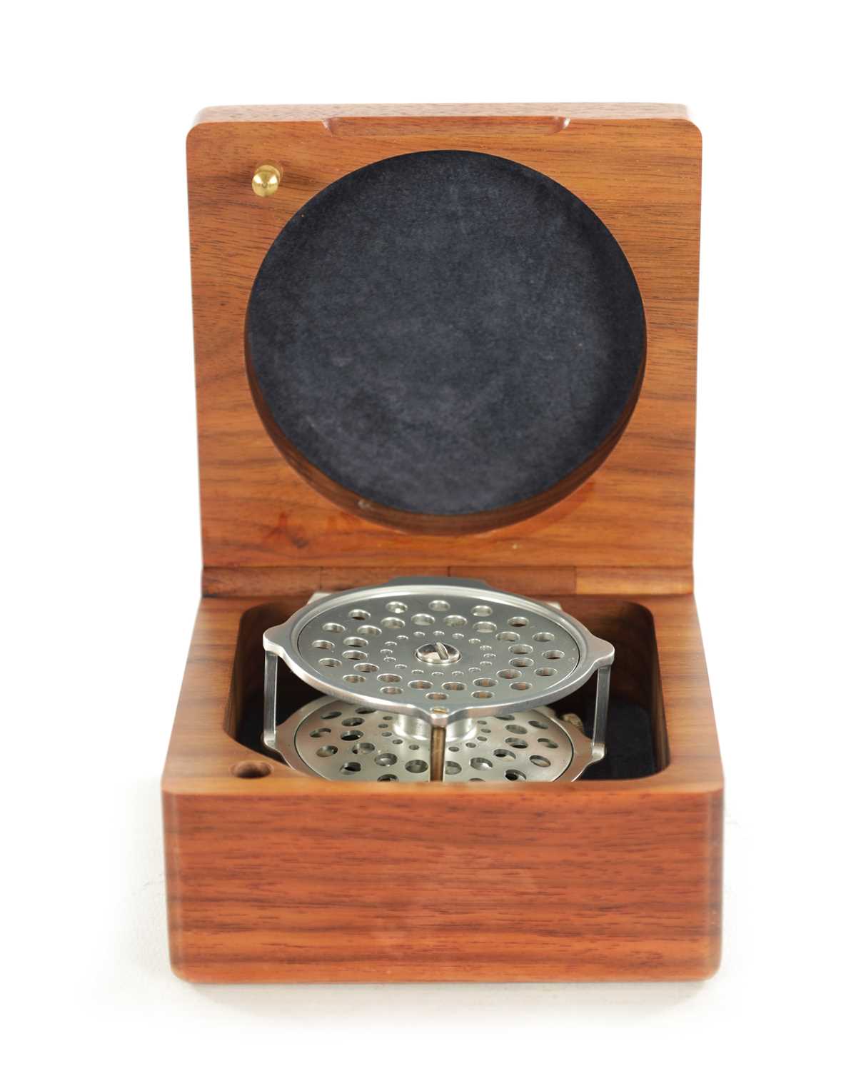 Lot 594 - A HARDY "BOUGLE" MK IV 2 3/4" FLY FISHING