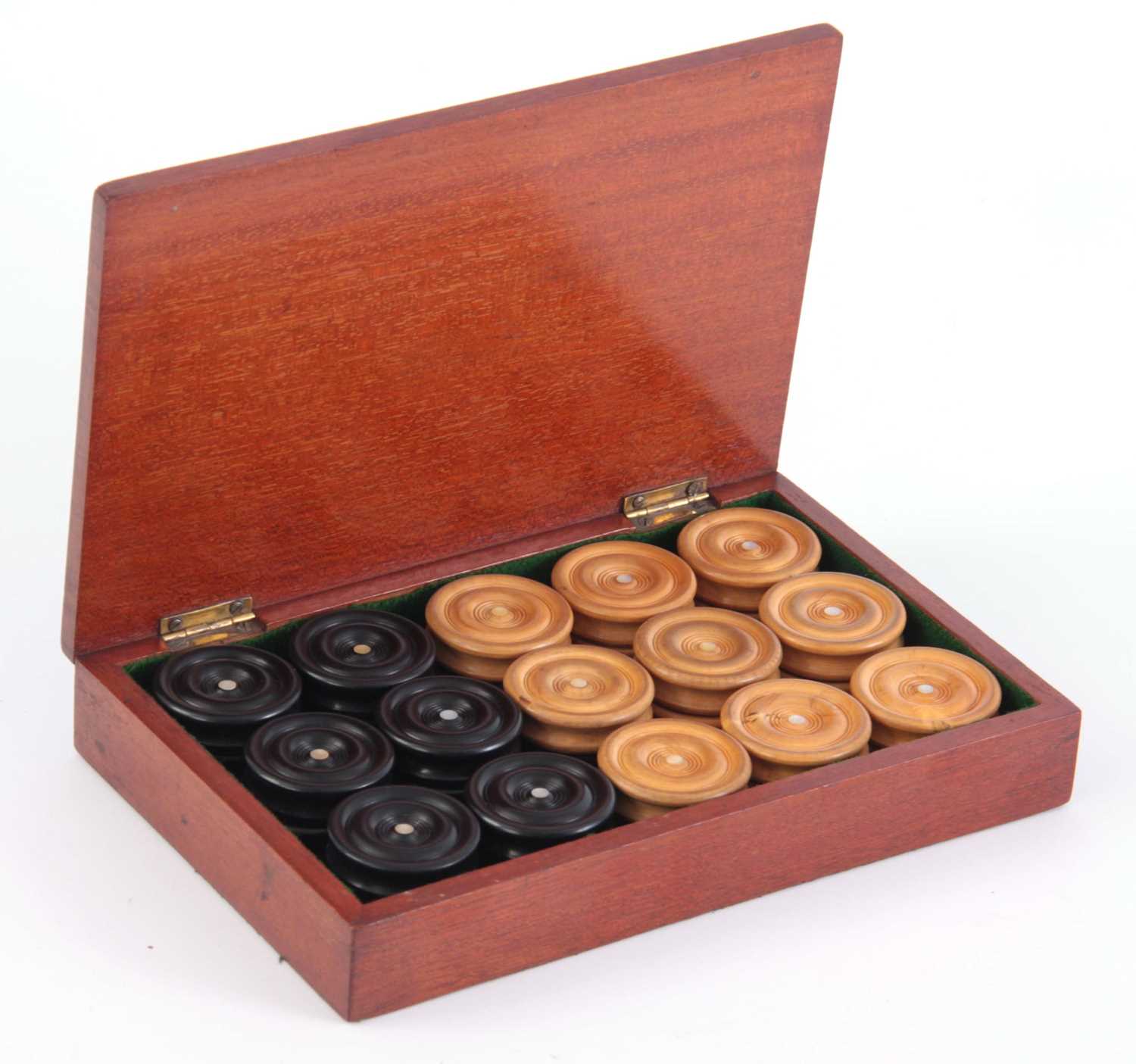 Lot 459 - A 19th CENTURY BOXED EBONY AND BOXWOOD DRAFT